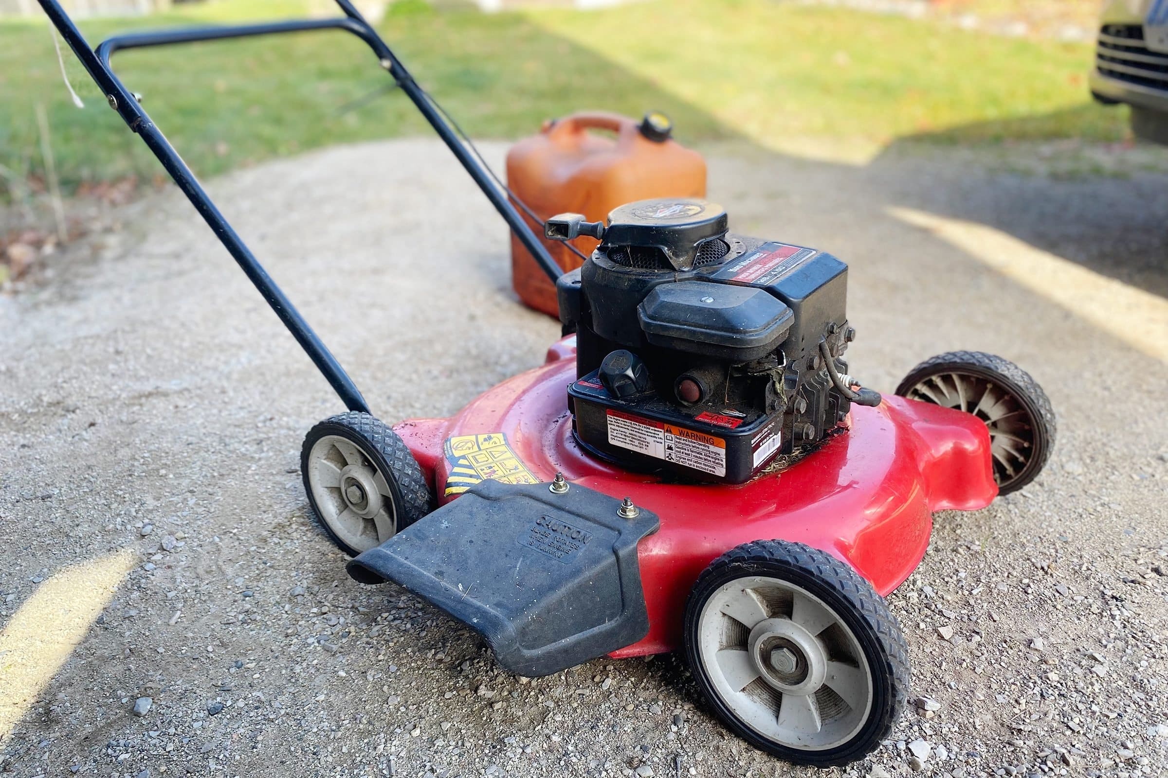 How to Get Old Gas Out of Lawn Mower: Easy and Effective Steps